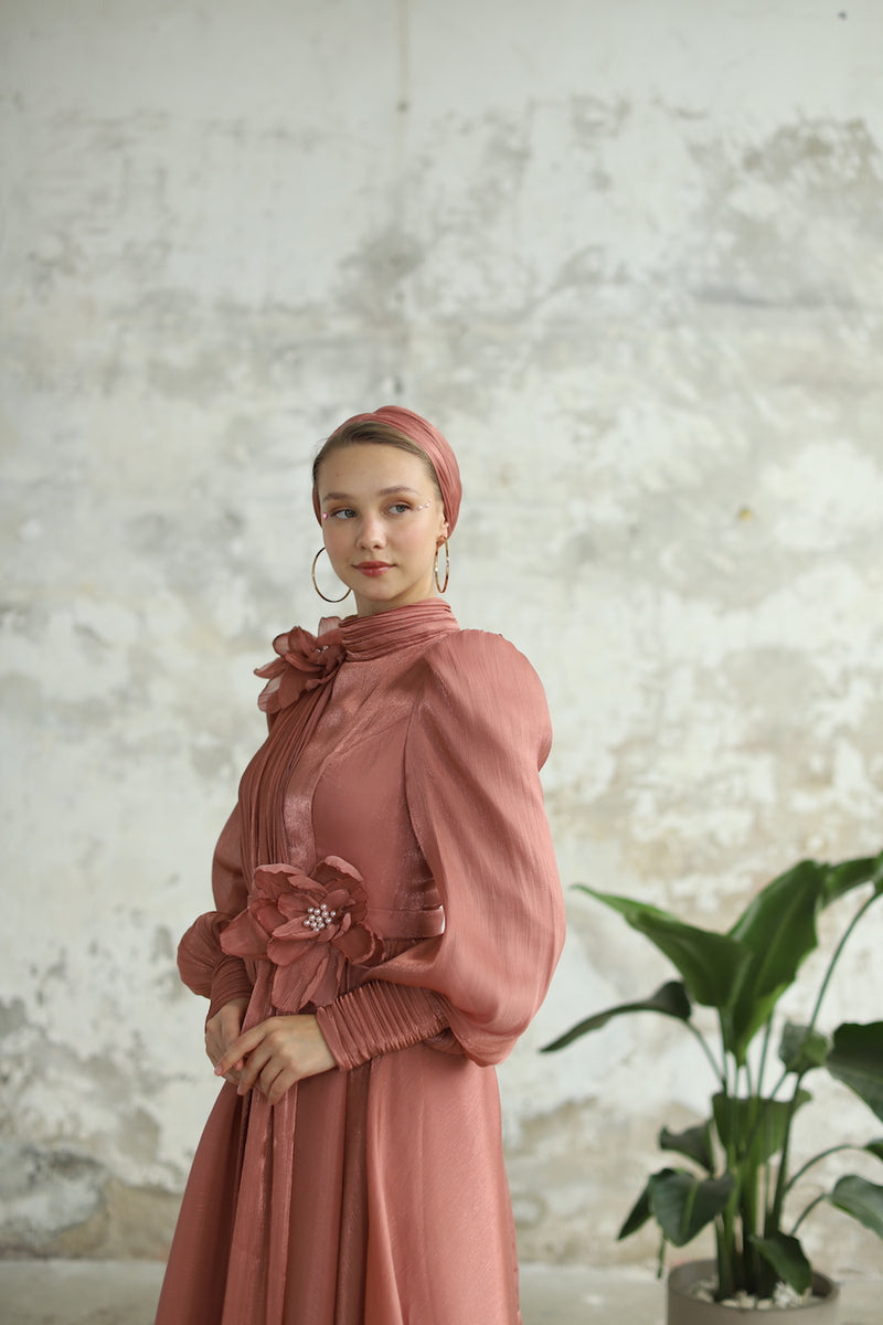 Çiçek Detaylı Manolya Elbise Bakır Rengi Minel Aşk